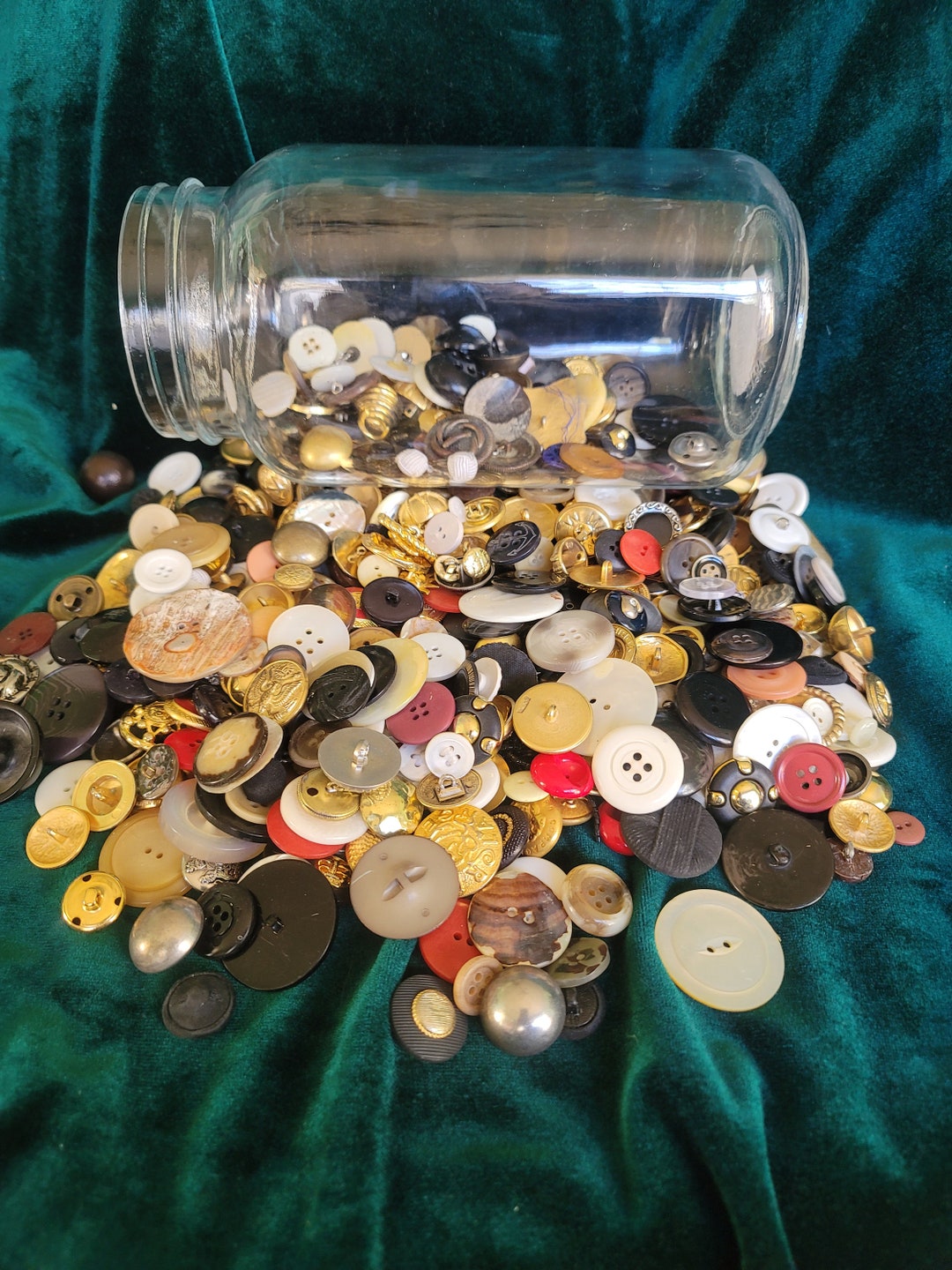 Huge Jar of Antique and Vintage Buttons - Etsy