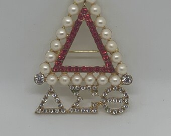 Delta Sigma Theta Pin | Etsy