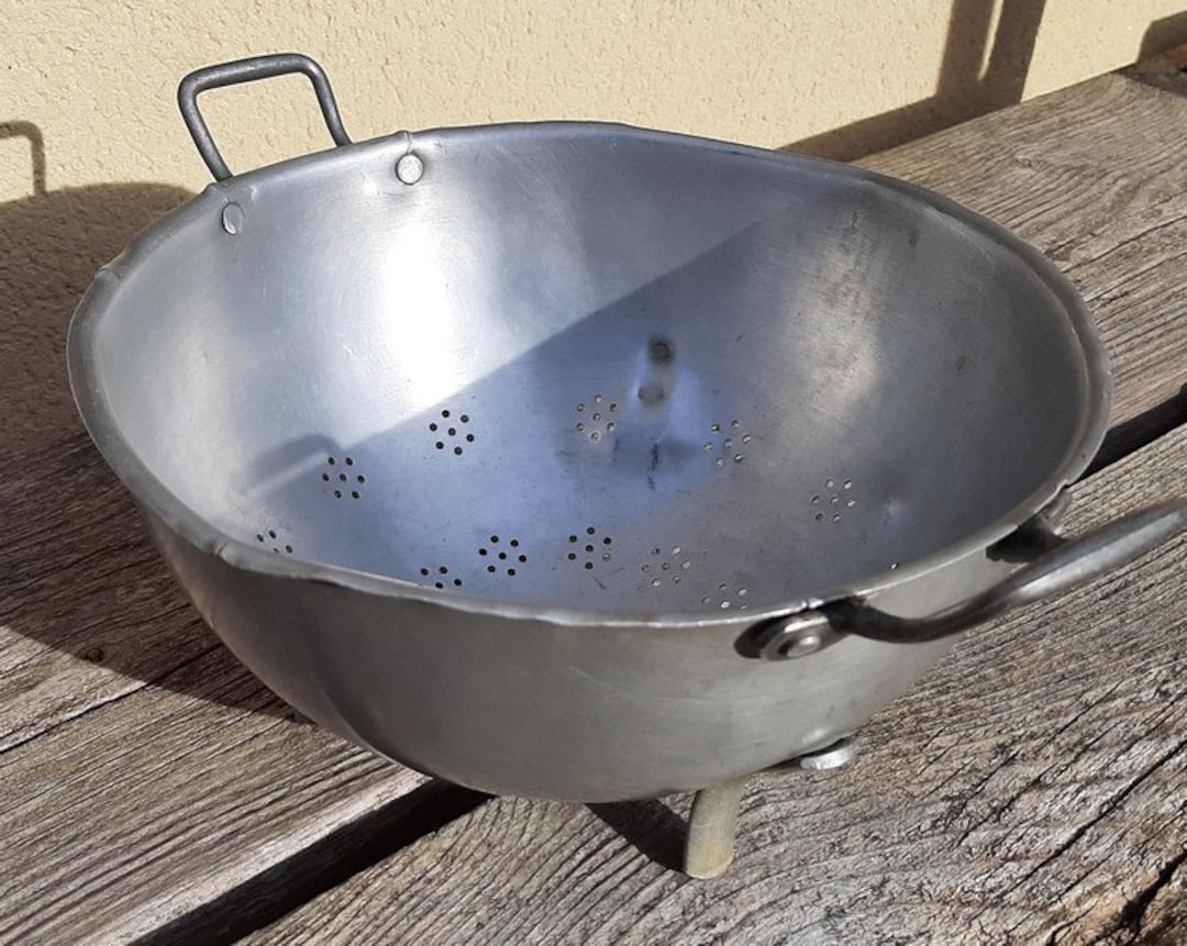 French Antique Aluminum Colander With Handles Strainer - Etsy Denmark