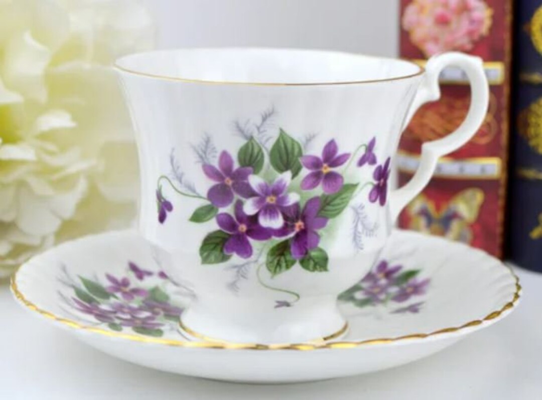 England. ROYAL WINDSOR Purple Violet Teacup and Saucer Set Excellent - Etsy