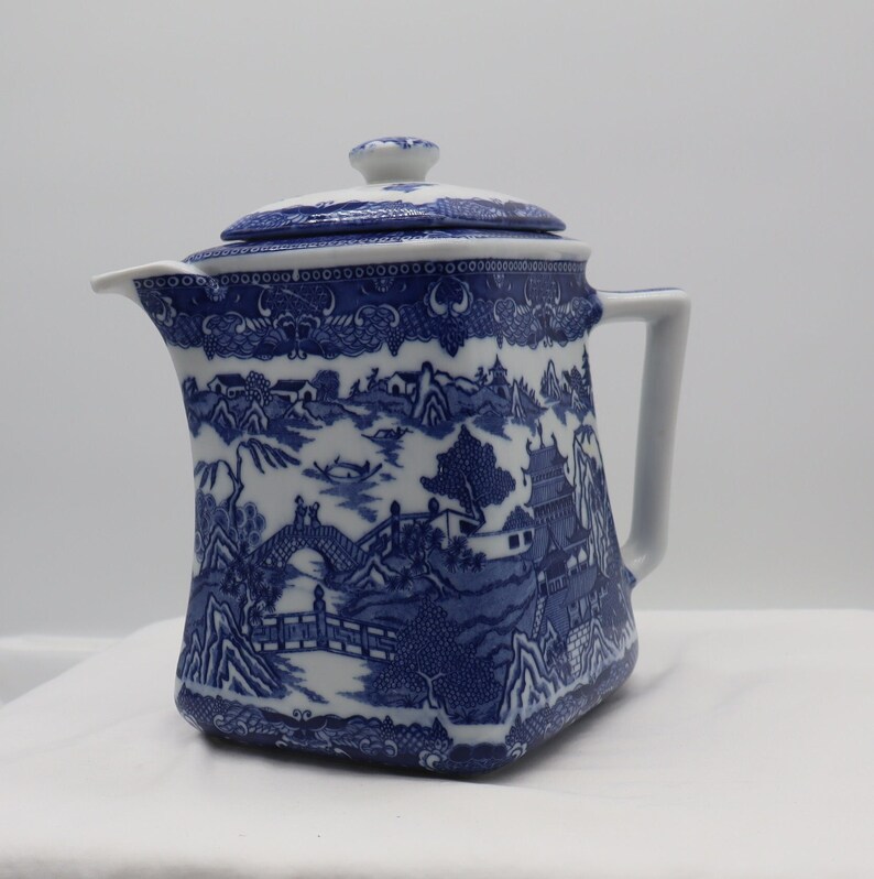 Vintage Ringtons Limited Tea Merchants blue Willow Square Tea Kettle - Etsy