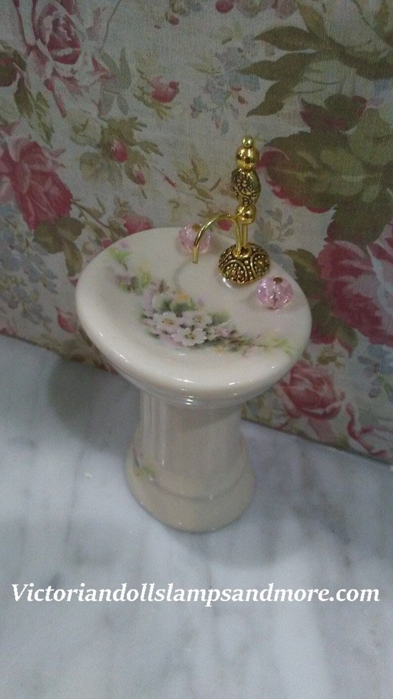 Miniature Victorian Porcelain Sink With Gold Like Faucet and Pink Knobs ...