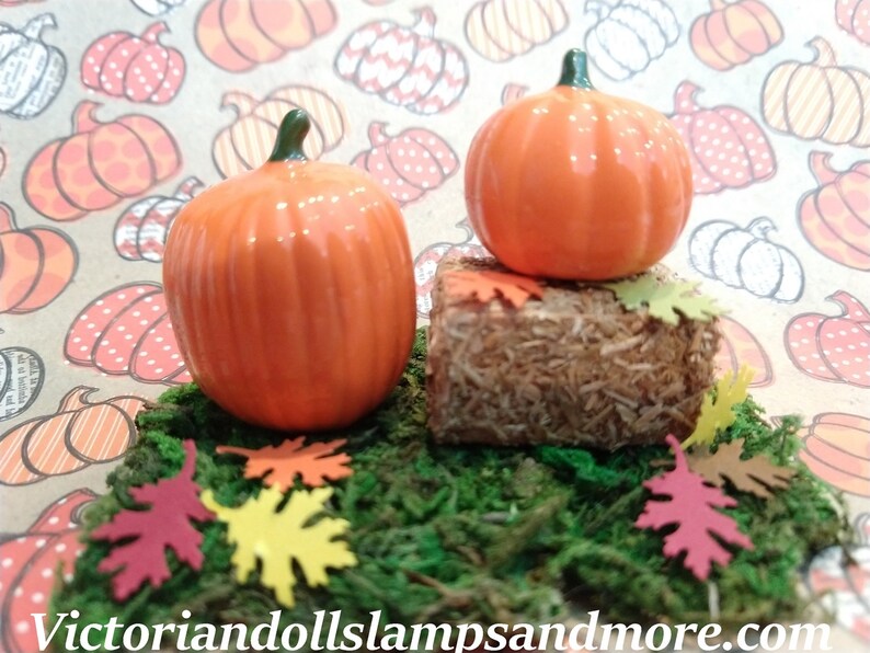 Miniature Fall Scene 2 Porcelain Pumpkins 1 Hay Bale Paper Leaves All ...