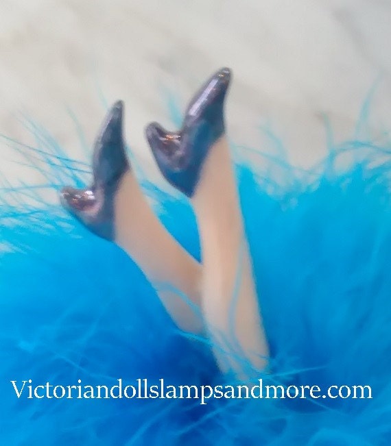 Powder Puff White With Porcelain Legs With Gold Shoes and Lovely ...