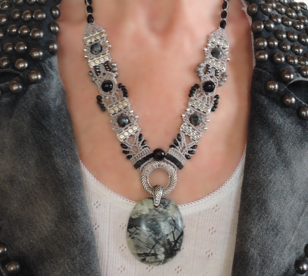 Black Gray Boho-chic Micro-macrame Necklace - Etsy