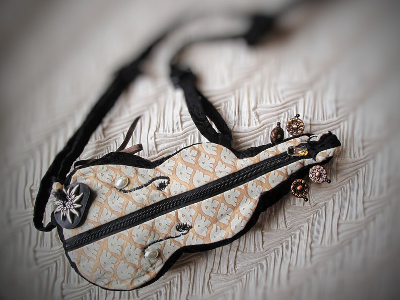 Amati Violin Purse, Handmade Gift for Violin Player or Teacher, Unique ...