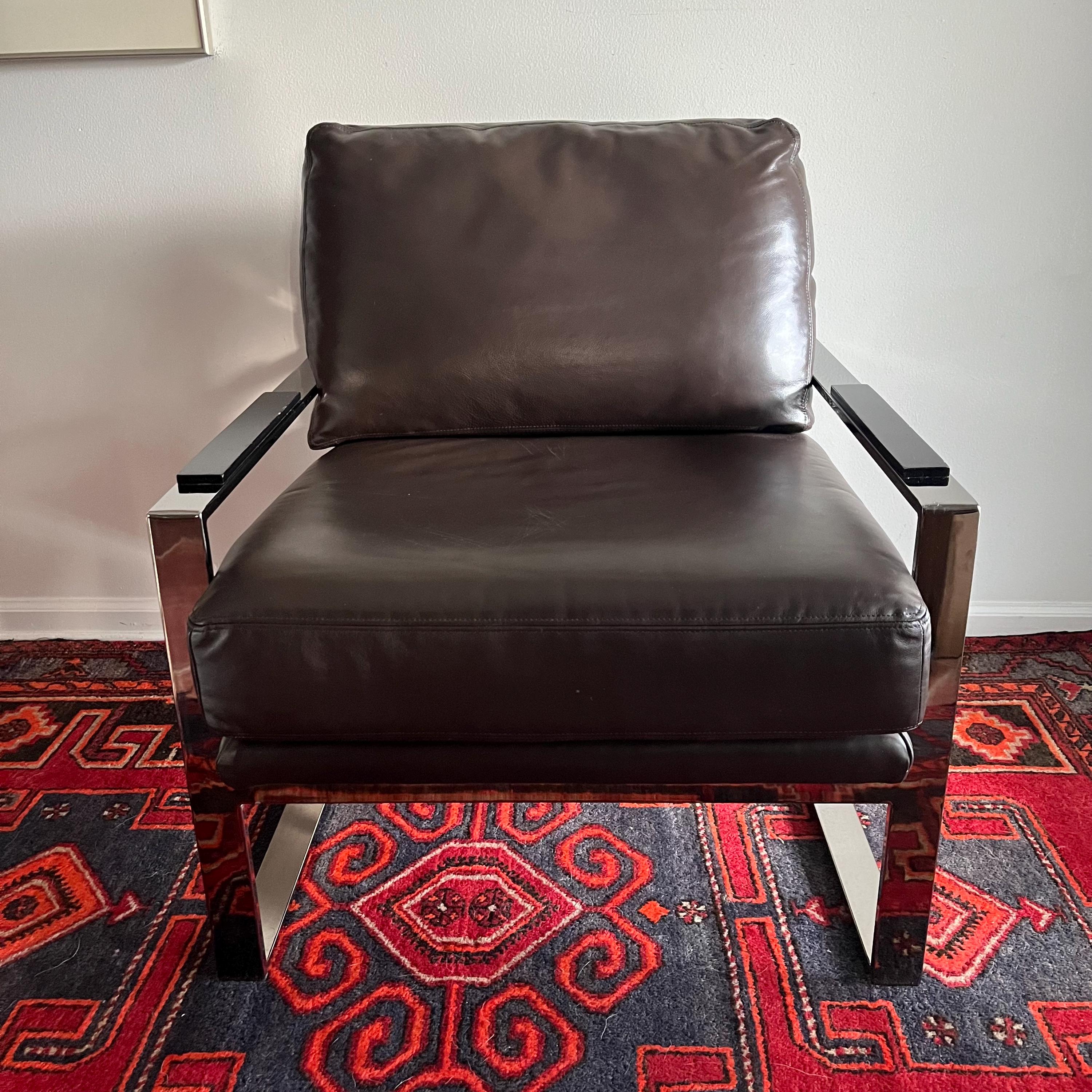 Sleek Soho Lounge Chair Modernism Michael Weiss Collection by Vanguard ...