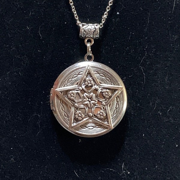 Filigree Locket - Etsy