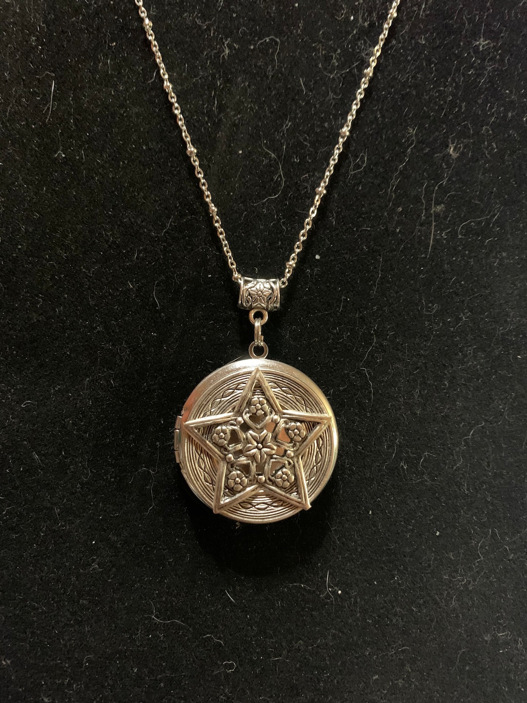 Photo Locket, Star Locket, Delicate Flower Filigree, Locket Necklace ...