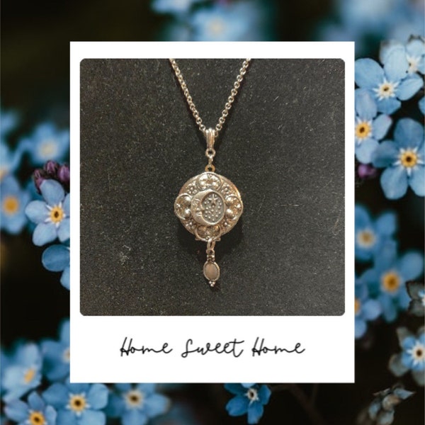 Locket Gift - 60+ Gift Ideas for 2024