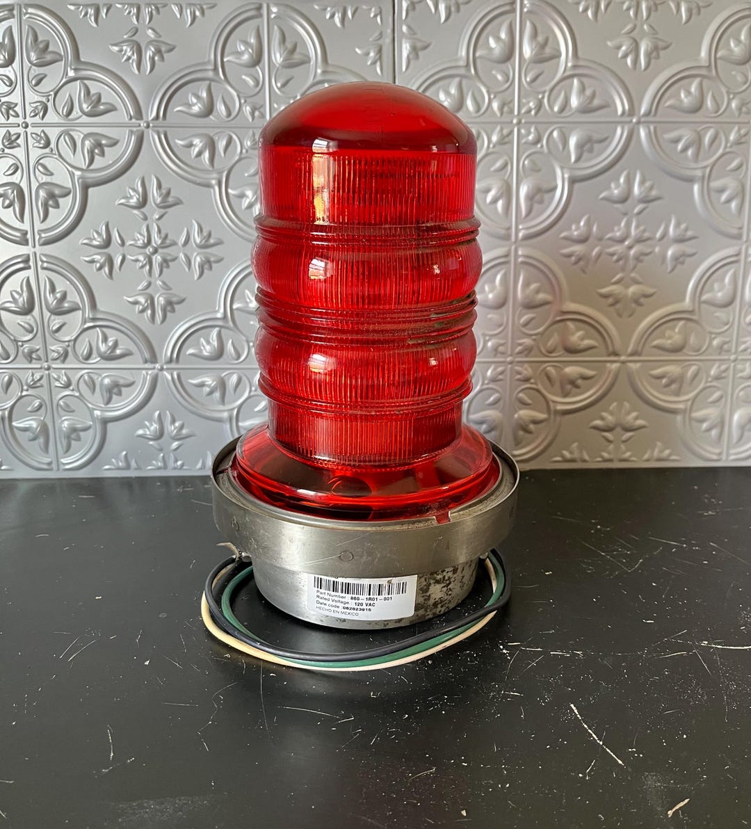 Dialight Red Obstruction LED Tower Light FAA L-810, Part# 860-1R01-001 ...
