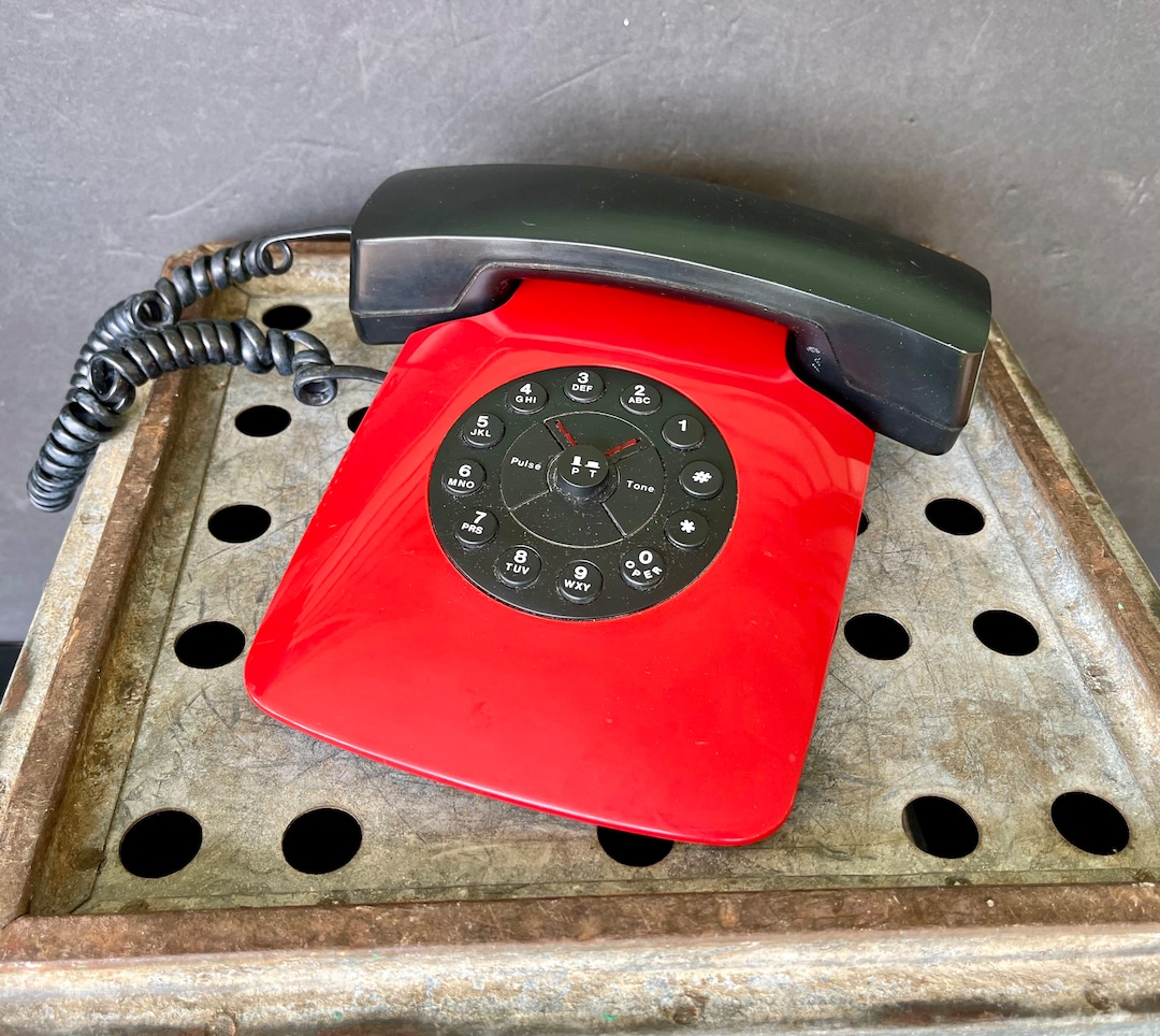 Red PUSH BUTTON PHONE W/ majestic Telephone Works W/ Black Receiver and ...