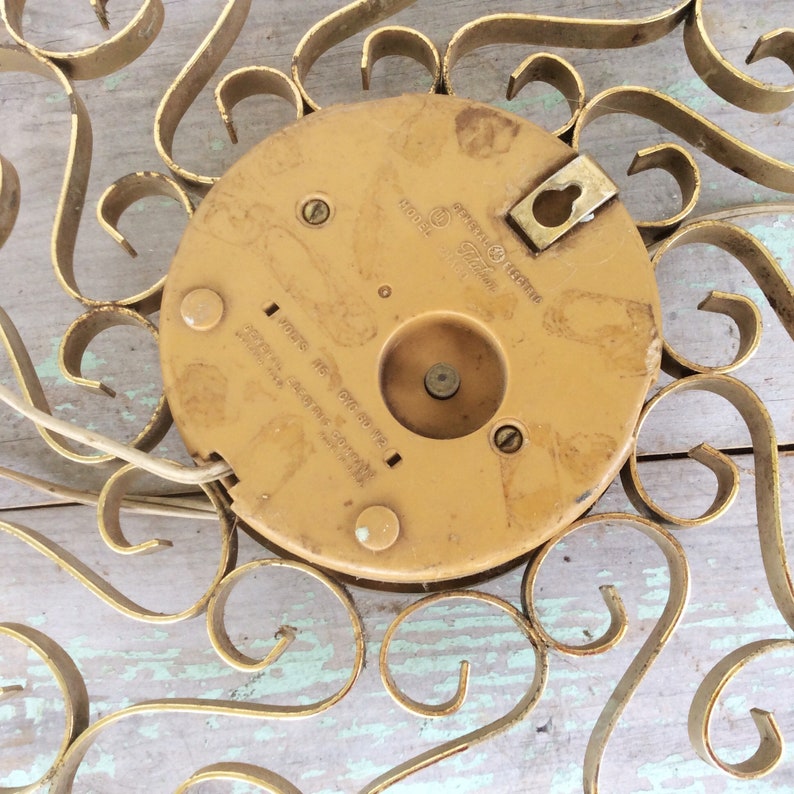 Vintage General Electric "telechron" Metal Wall Clock W/ Gold Scroll ...