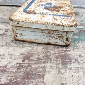 Rusty Metal White & Blue cse First Aid Pac Kit W/ - Etsy