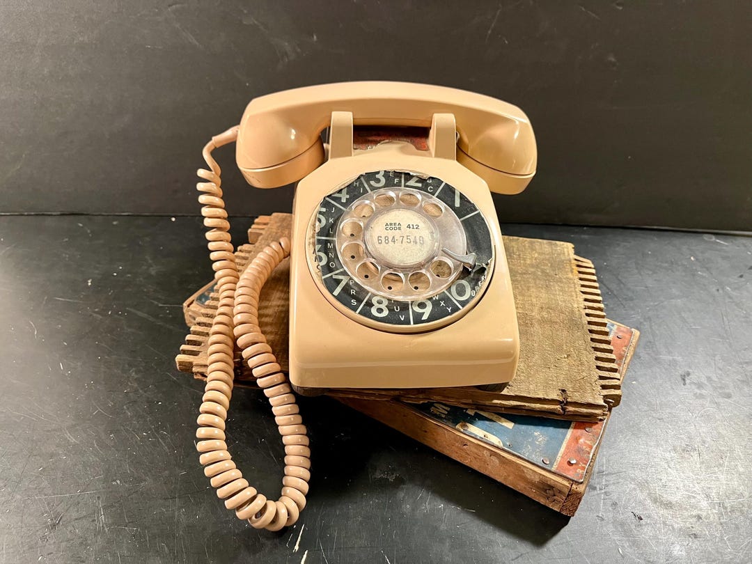 Retro Beige Rotary Dial Telephone W/ Receiver Bell System Western ...