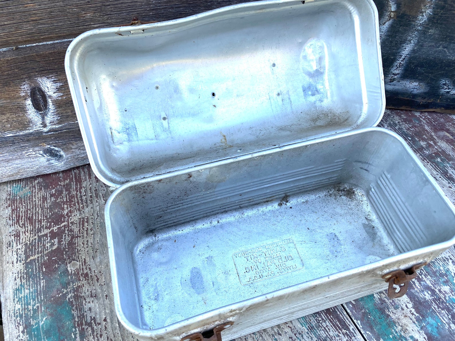 Distressed Aluminum LUNCHBOX W/ Rusty Metal Front Latch Locks - Etsy