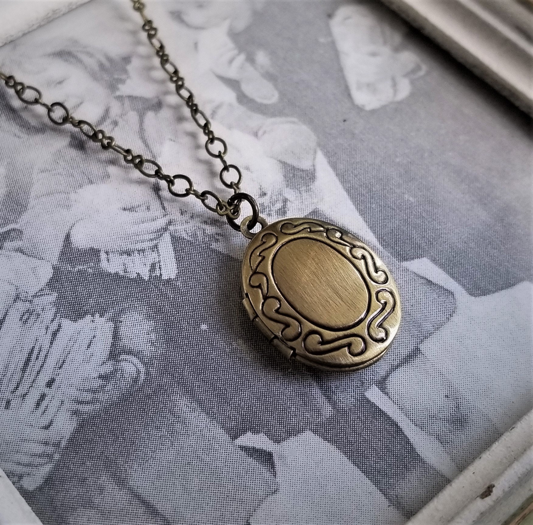 Antique Brass Locket Necklace Photo Locket Pendant Necklace | Etsy