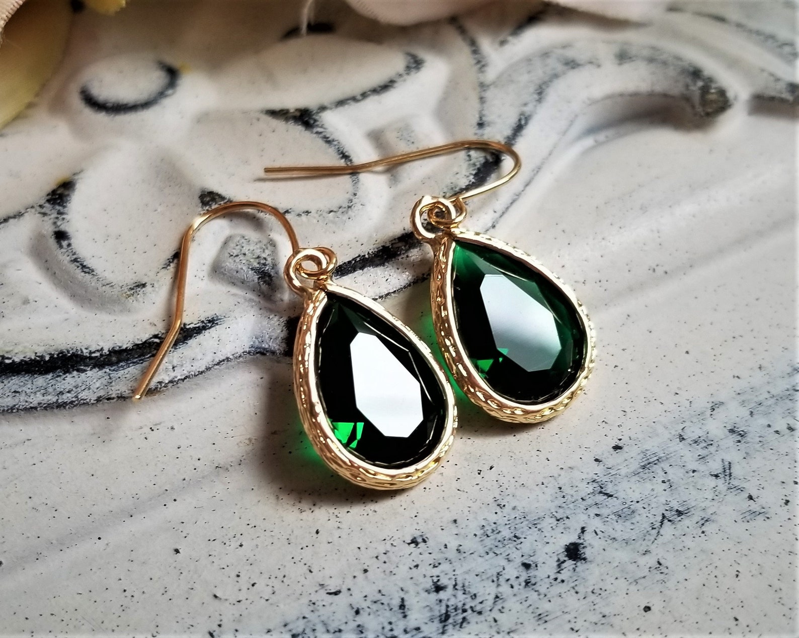 Emerald Green Drop Earrings Green Crystal Earrings Green | Etsy