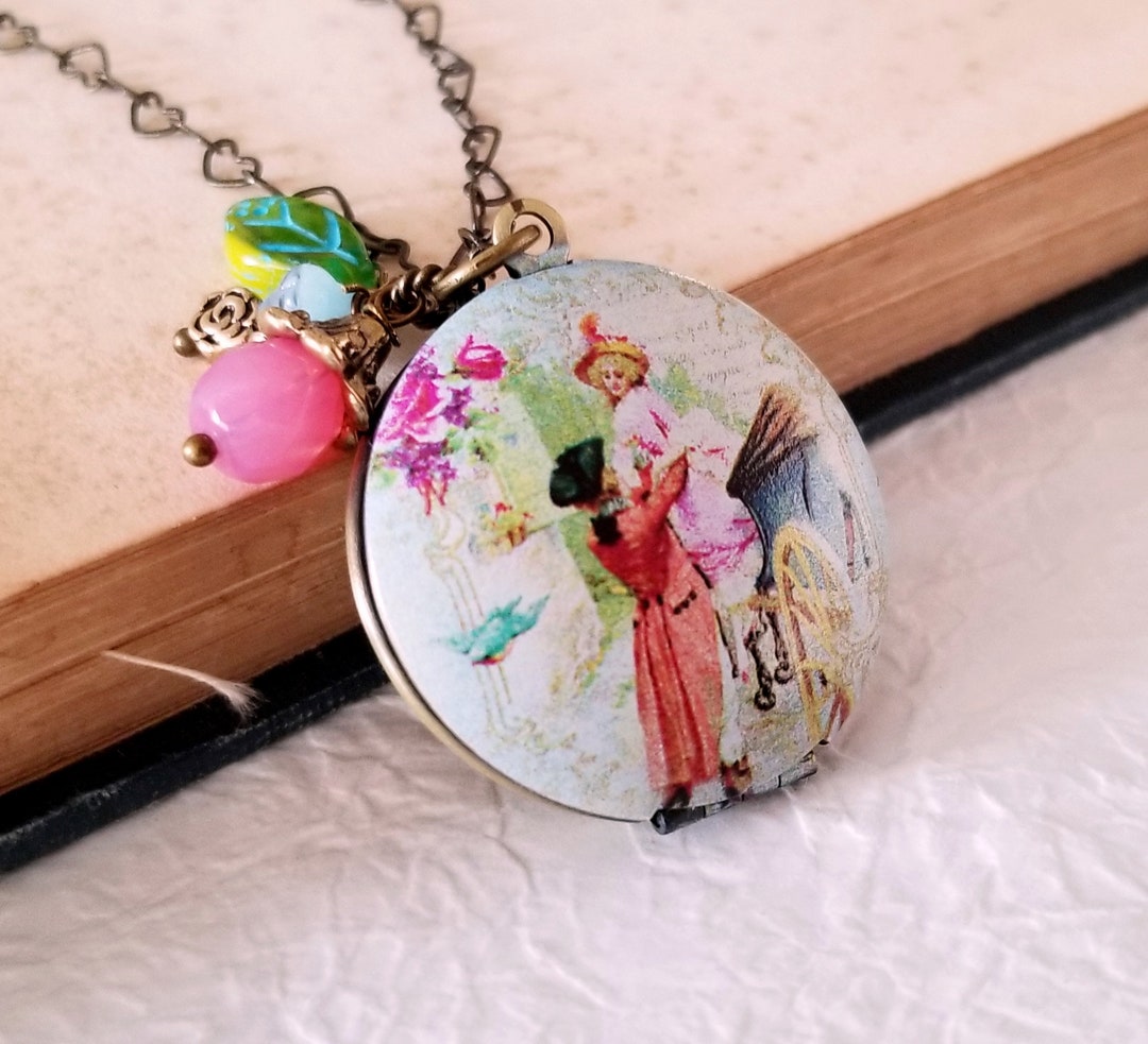 Colonial Couple Carriage Locket, Czech Glass and Locket Pendant ...
