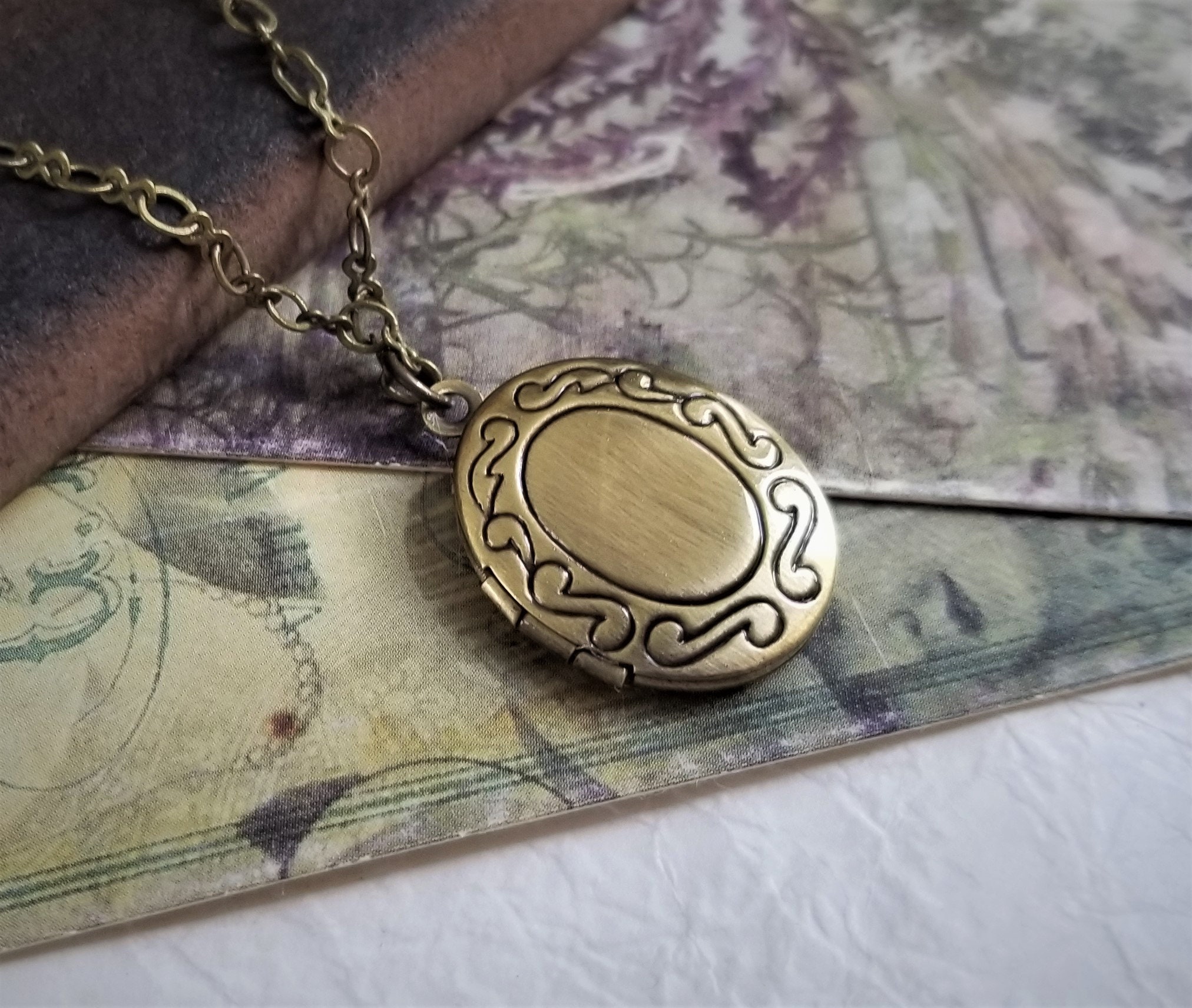 Antique Brass Locket Necklace Photo Locket Pendant Necklace | Etsy