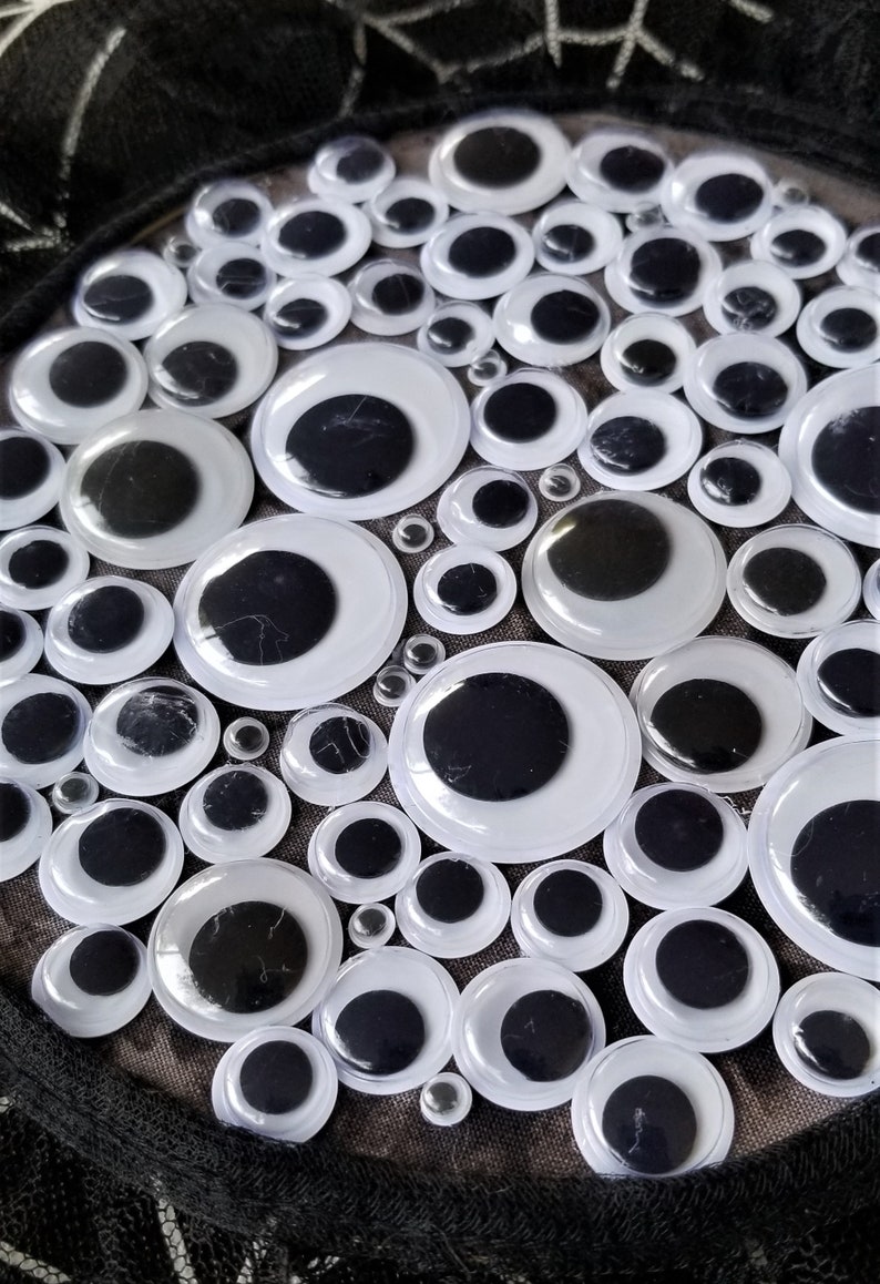 BE NOT AFRAID Googly Eye Weird Art Wall Hanging - Etsy