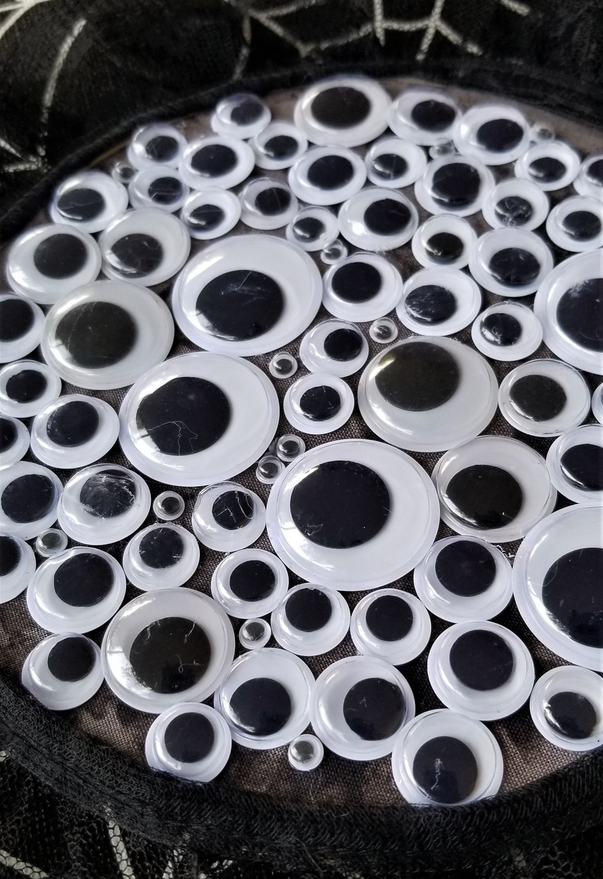 BE NOT AFRAID Googly Eye Weird Art Wall Hanging - Etsy