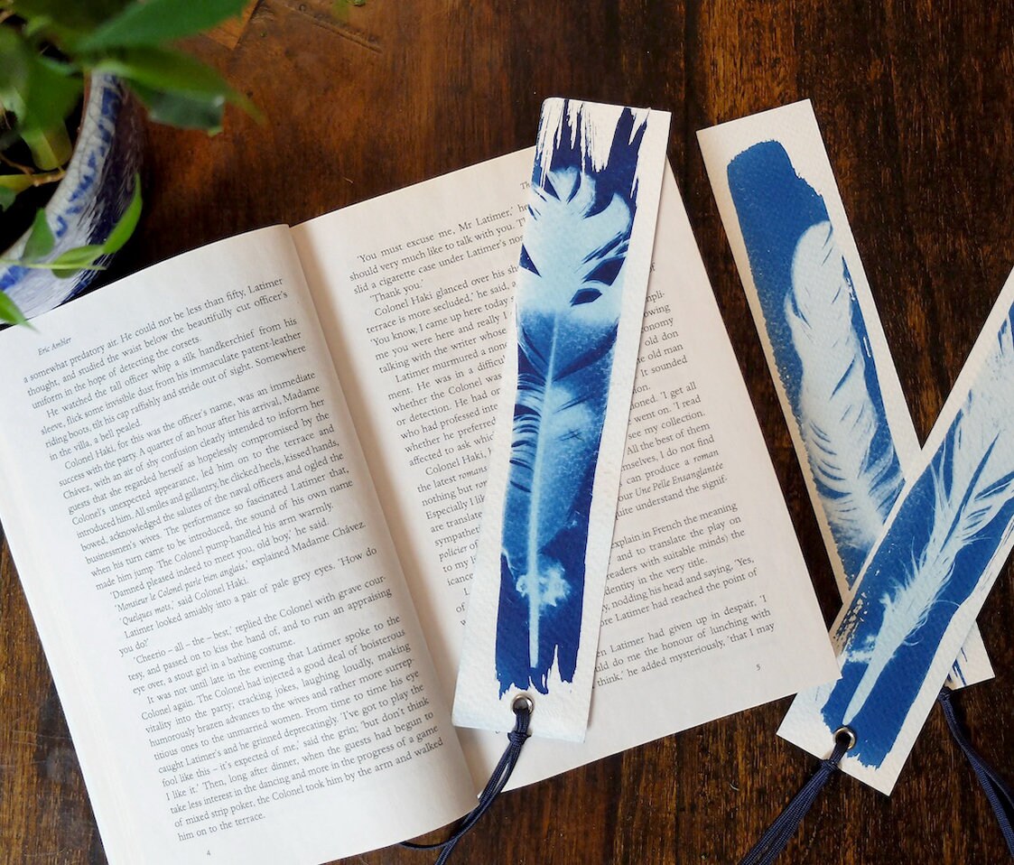 Double-sided Feather Cyanotype Bookmarks - Etsy España