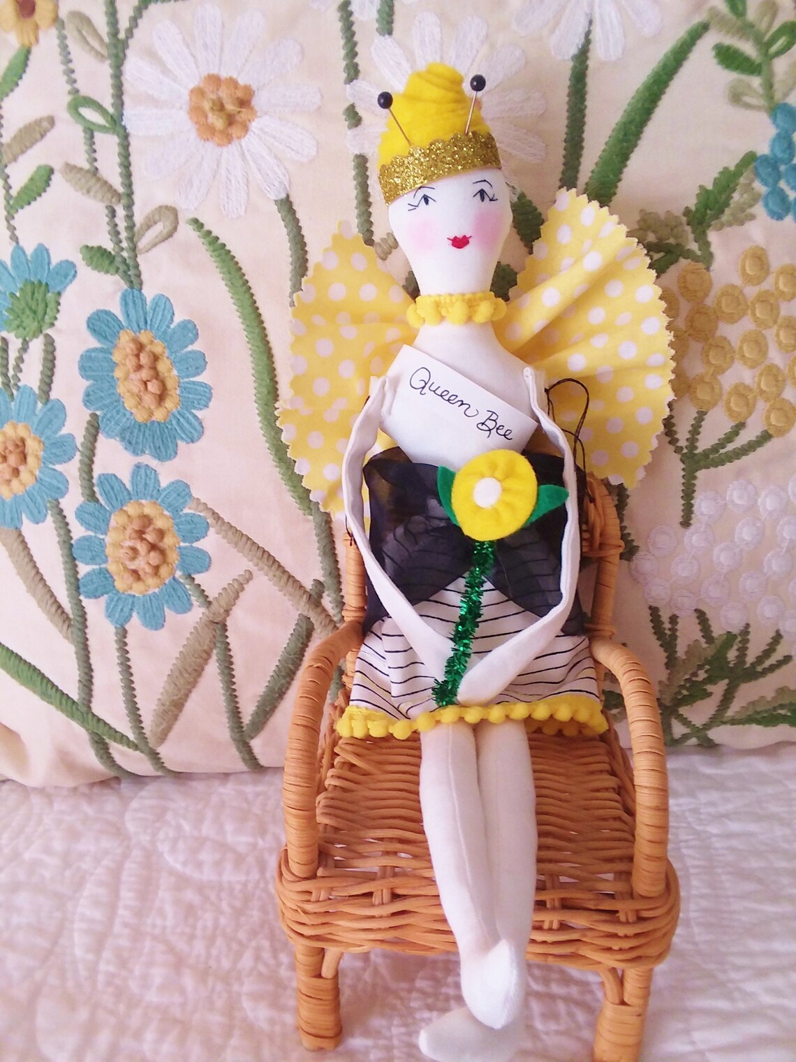 PDF Queen Bee Doll Sewing Pdf Pattern Soft Sculpture Pattern - Etsy