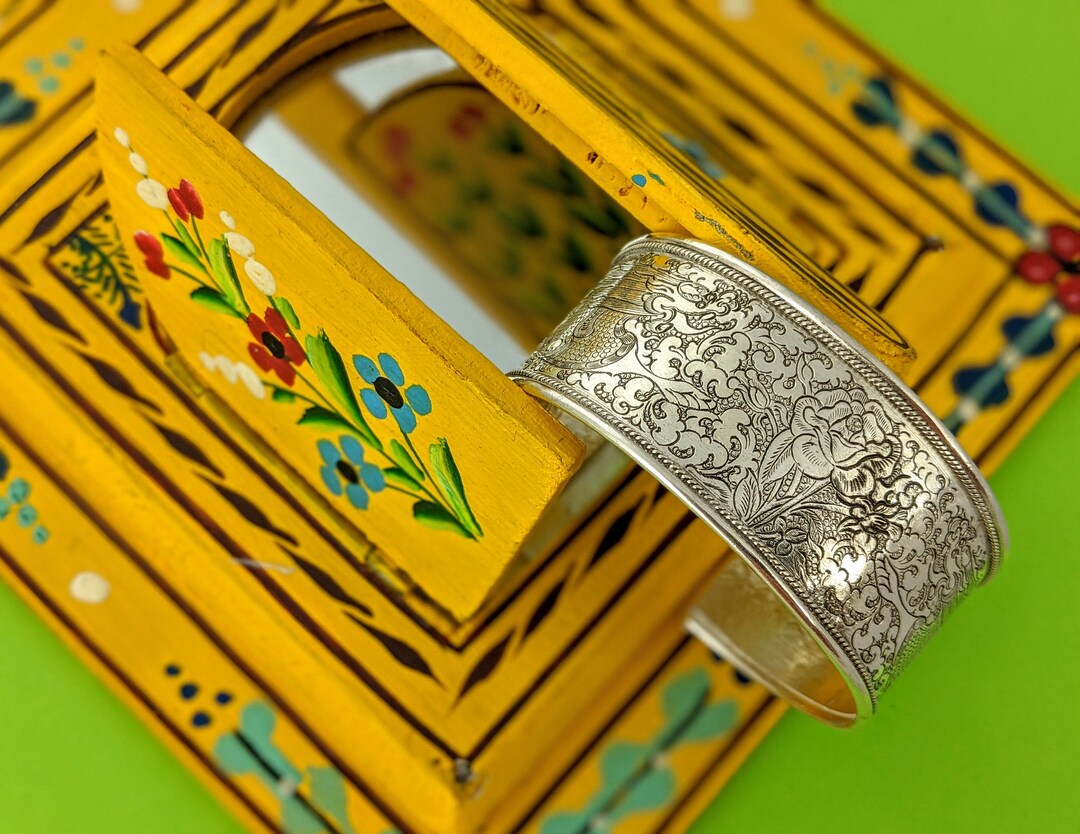 Tibetan Buddhist Lotus Dragon Cuff // Vintage Newari Incised Dragon and ...