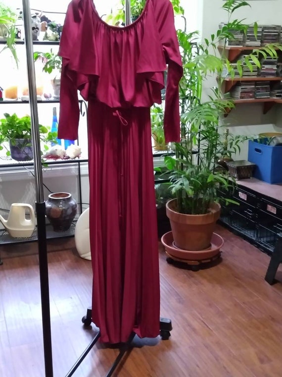 1979 JC Penney Formal Dress Gown with Pleats - Gem