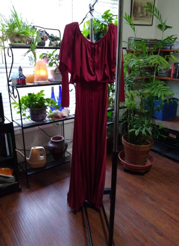 1979 JC Penney Formal Dress Gown with Pleats - Gem