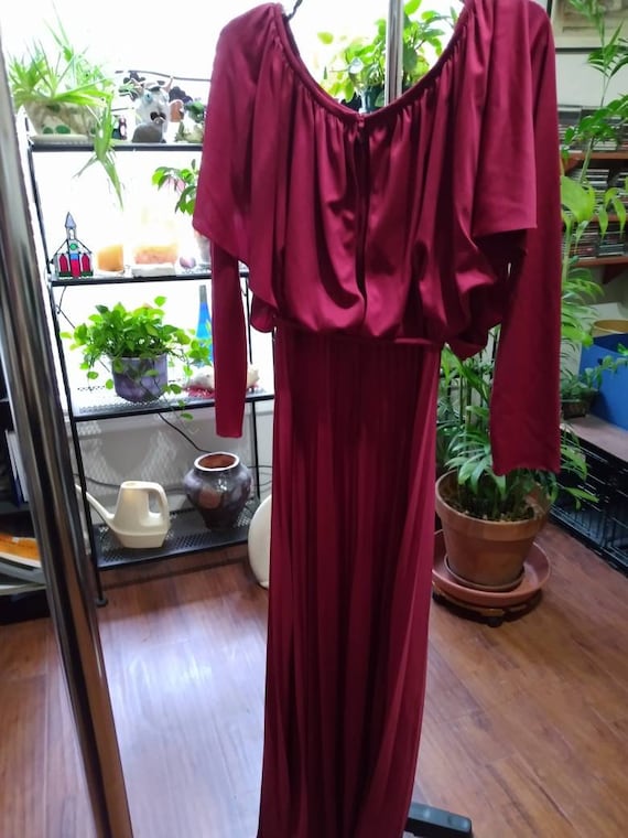 1979 JC Penney Formal Dress Gown with Pleats - Gem