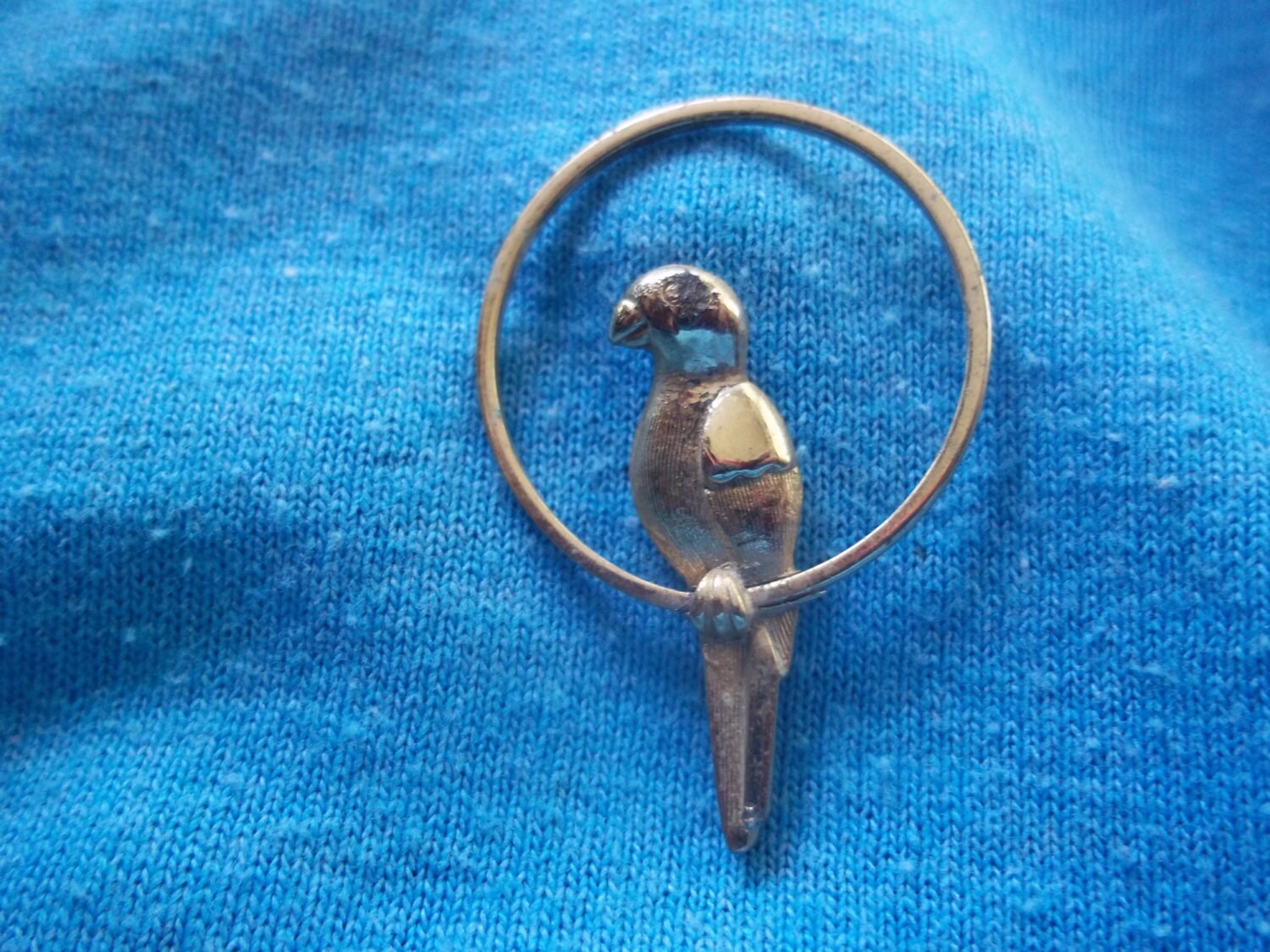 Parrot Pin Gold Tone Made by Avon 1980's Jewelry - Etsy