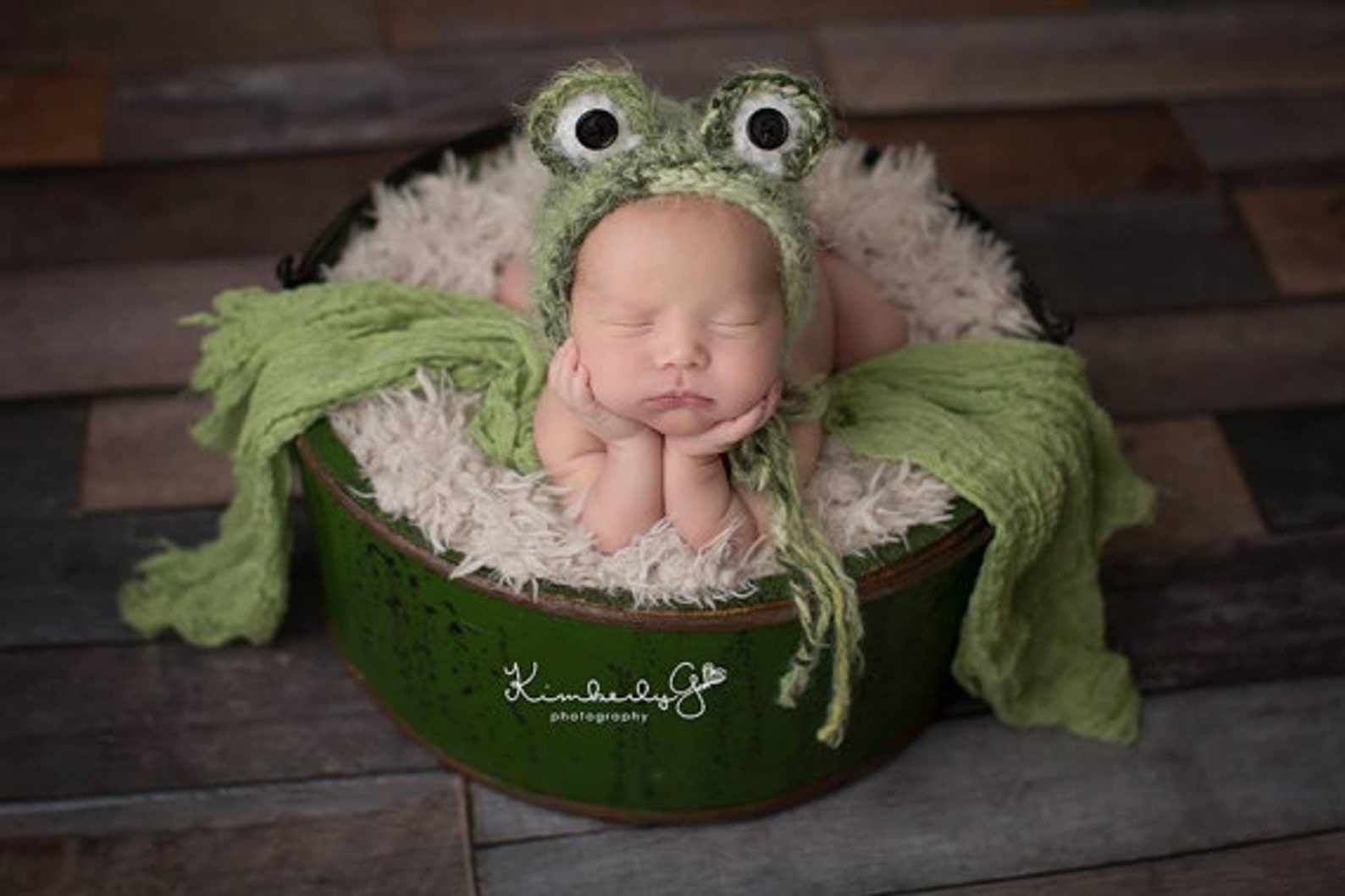 PDF Crochet Pattern Fuzzy Frog Bonnet Hat, Newborn, 6-12 Months - Etsy