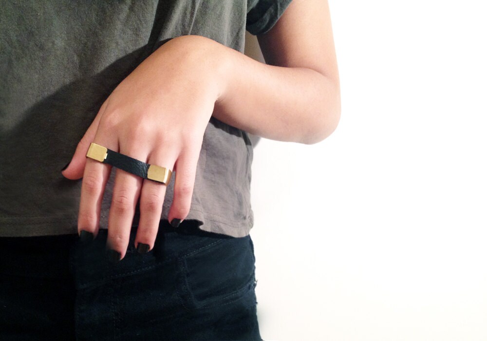 3 Finger Ring With Multiple Choises to Wear Statement Leather - Etsy Israel