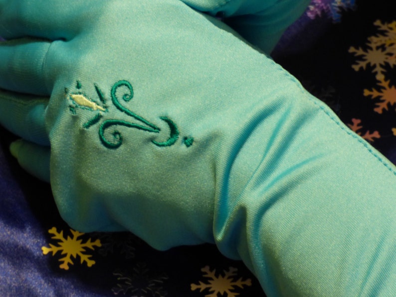 MESSAGE SELLER FIRST Queen Elsa coronation gloves Out of | Etsy