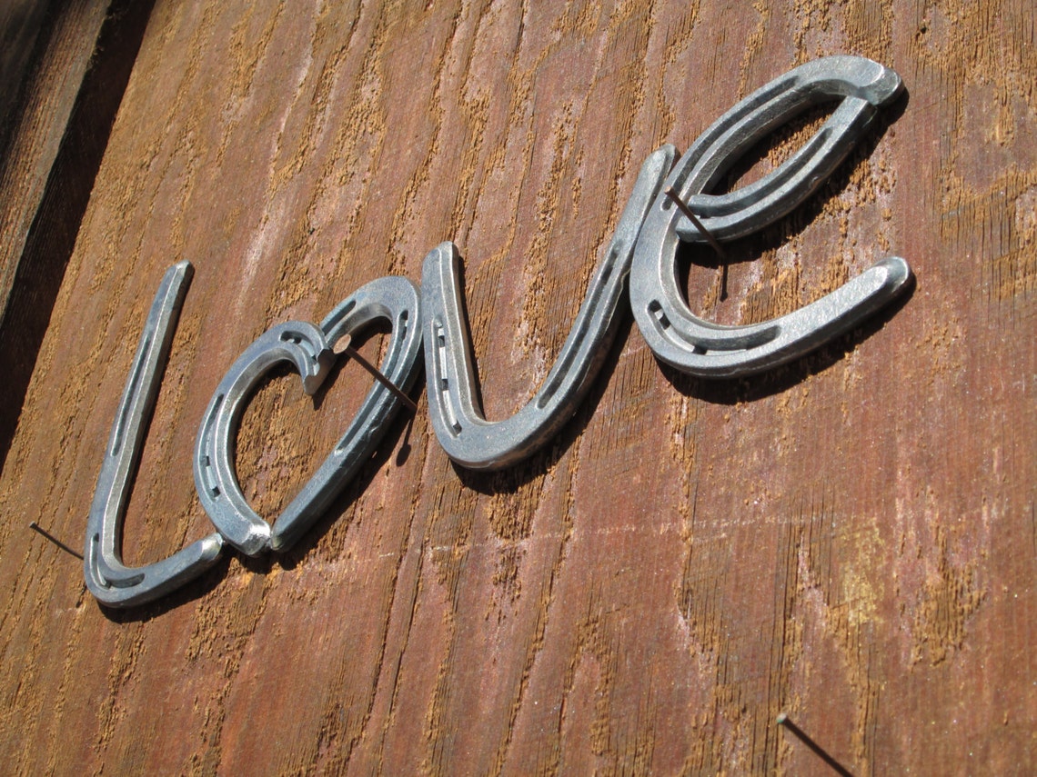 Horseshoe Love Sign W/ Heart - Horseshoe Decor - Horseshoe Heart ...