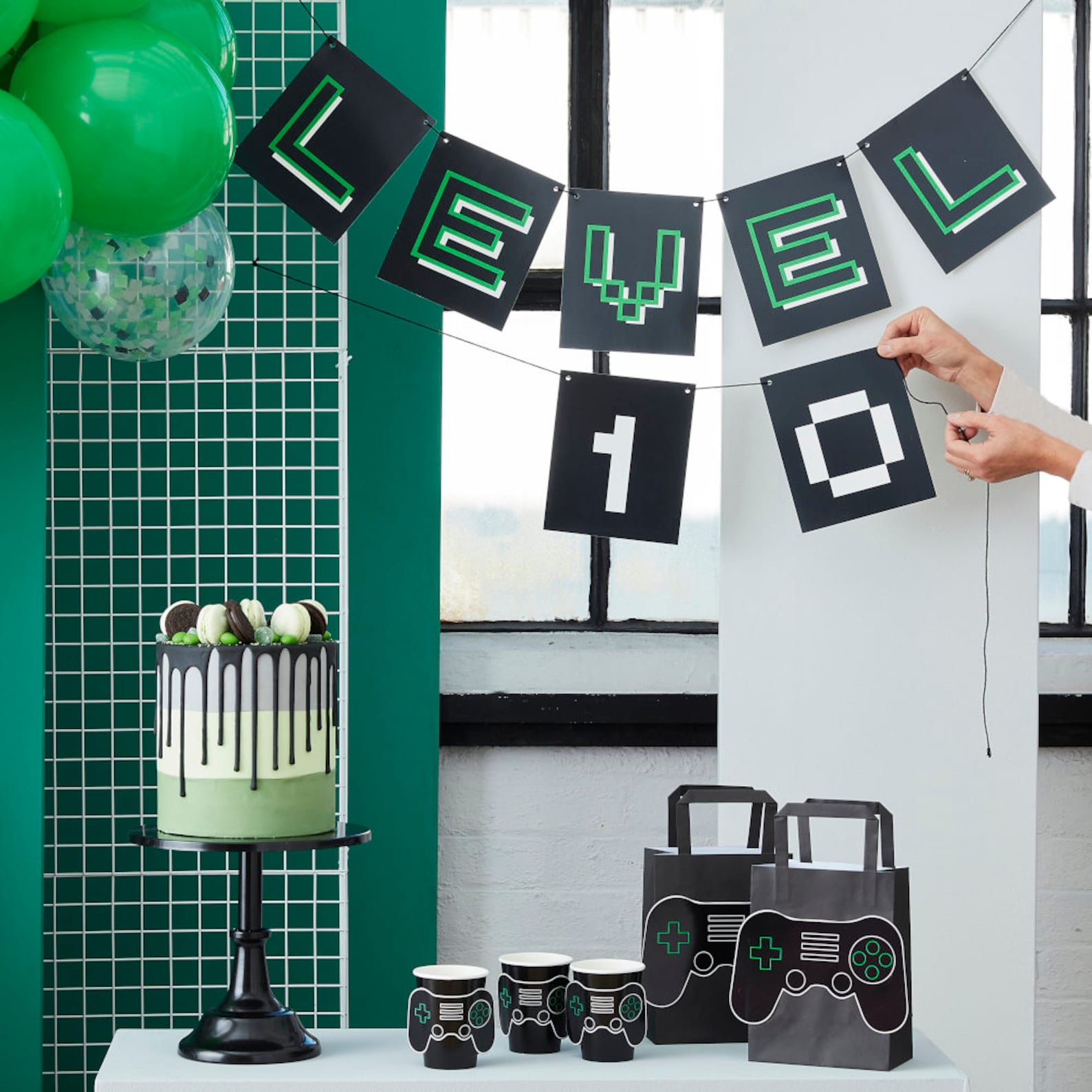 Gaming Birthday Partyware Decorations, Video Games Birthday Party ...