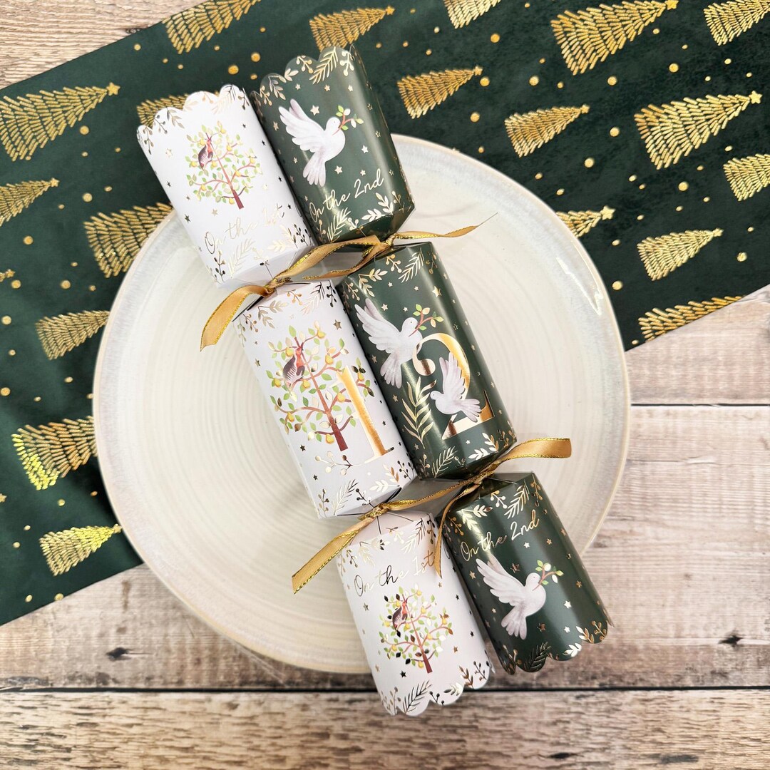 12 Festive Green White & Red Christmas Crackers – 12 Days of Joyful ...