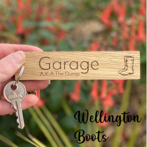 Personalised Wooden Keyring Gift, Engraved Oak Key Ring, Engraved Key ...