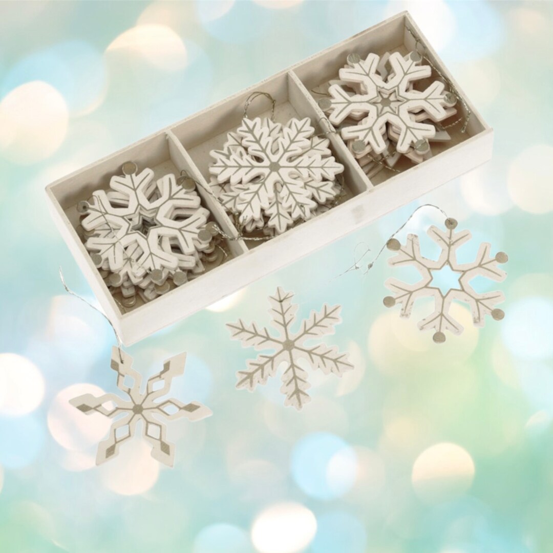 24 Cream Silver Wooden Snowflakes, Christmas Tree Decorations, Wooden ...