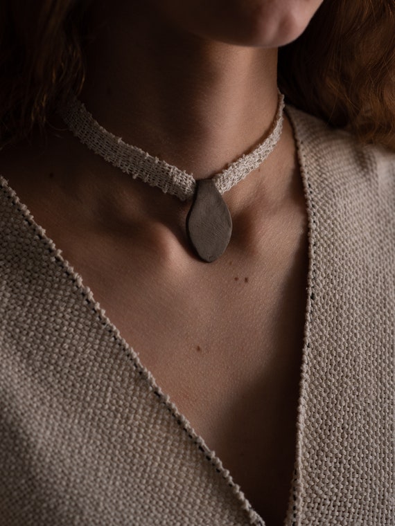 Handwoven Pendant Collar Ecru | Etsy