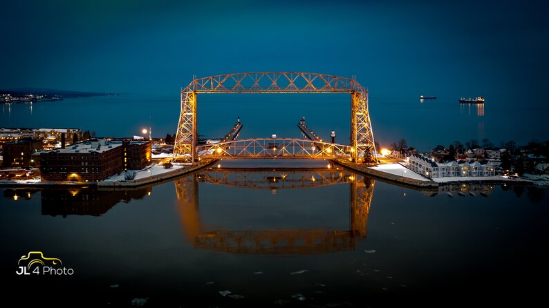 Duluth Minnesota's Lift Bridge and Lake Superior - Evening Reflections ...