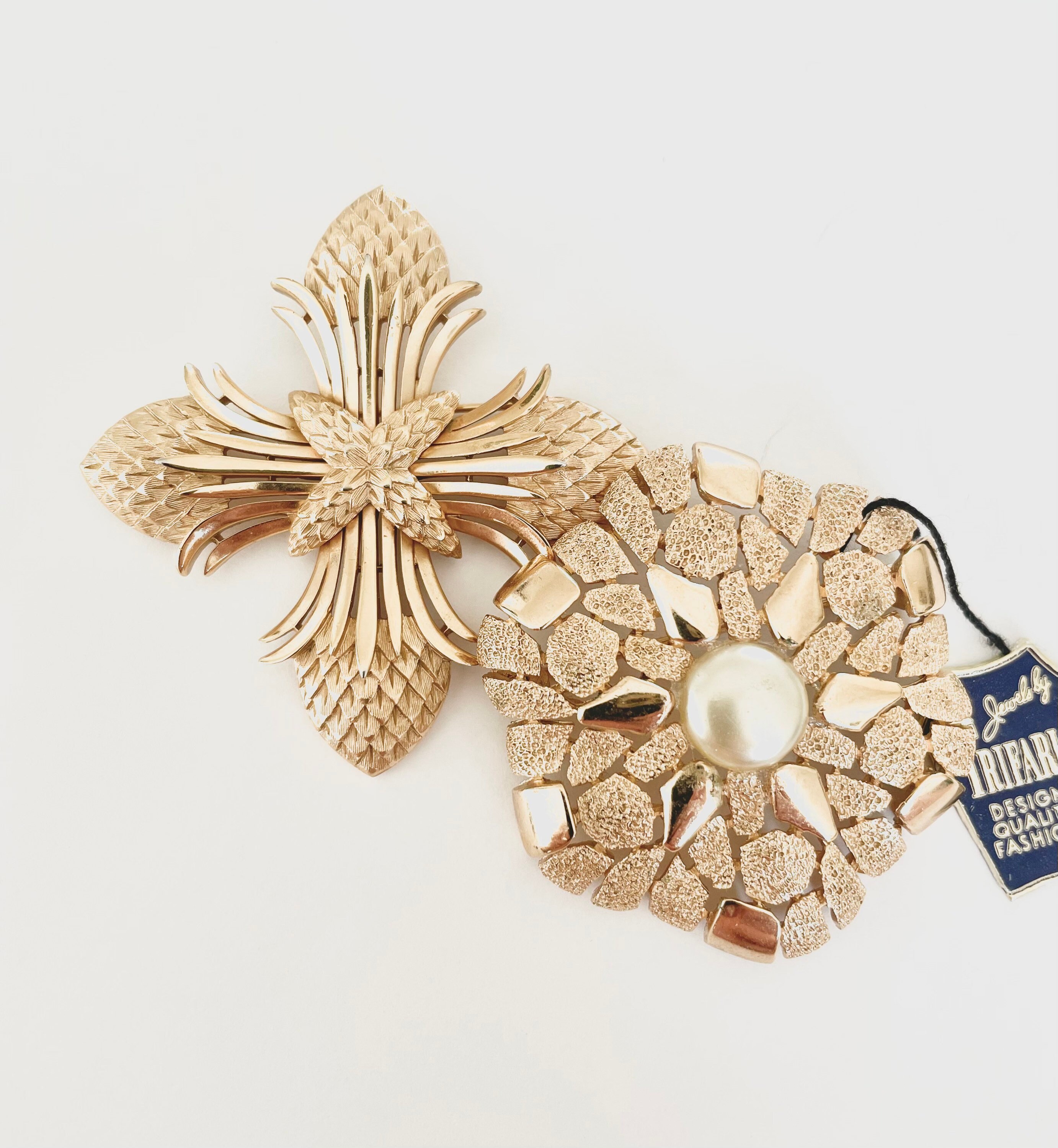 Trifari Crown Brooch 1950s Trifari Pin. Vintage Crown Trifari Jewelry ...