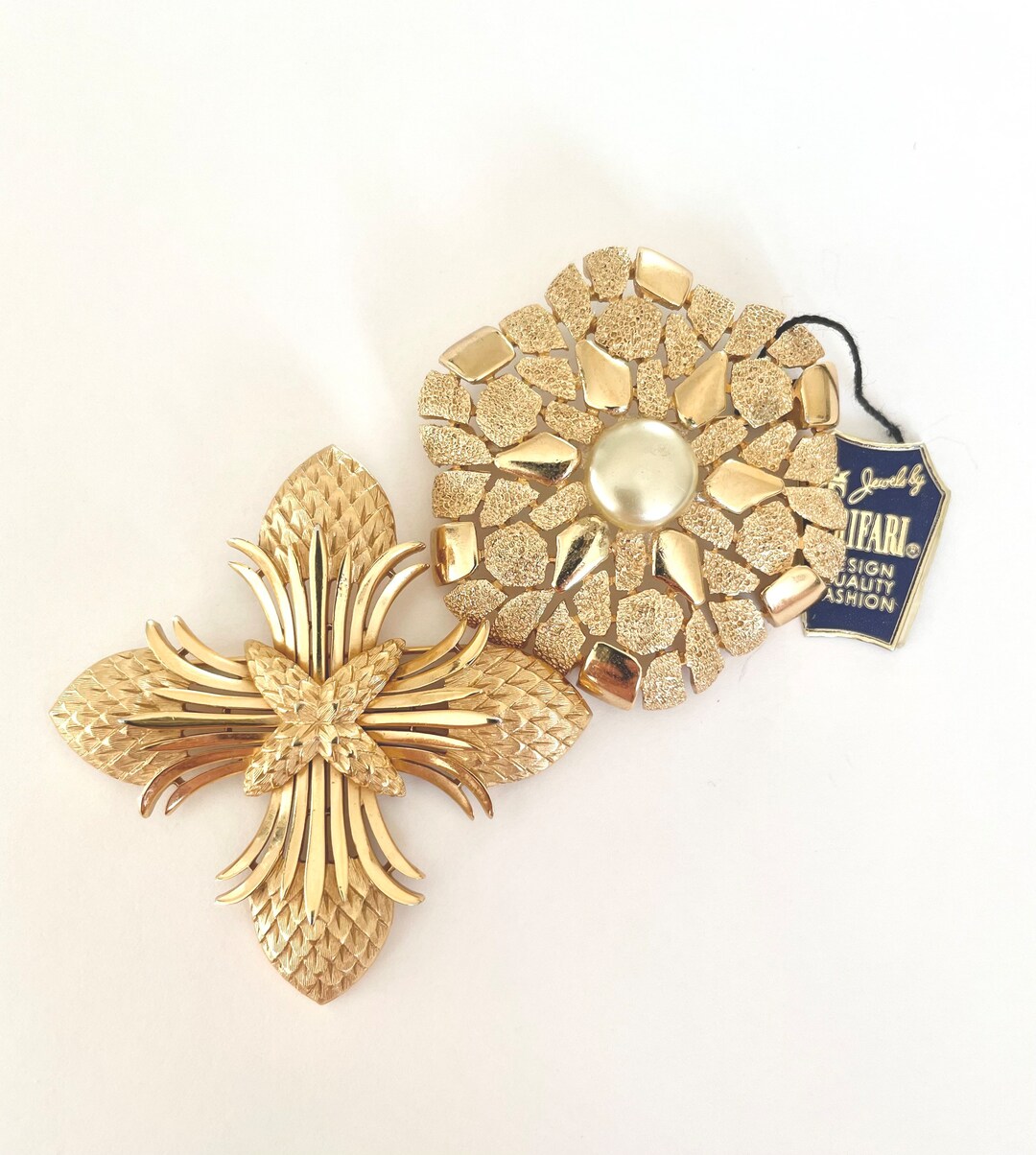 Trifari Crown Brooch 1950s Trifari Pin. Vintage Crown Trifari Jewelry ...