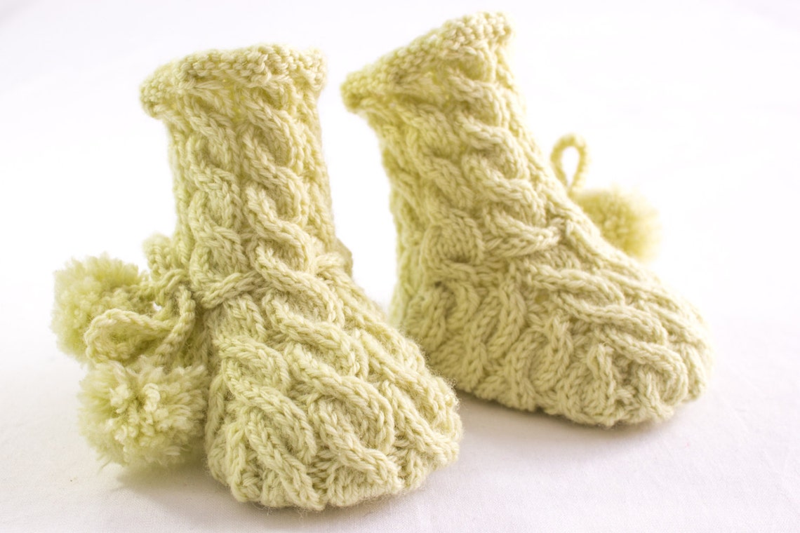 KNITTING PATTERN Baby Booties Cable Booties With Pompoms 3 | Etsy