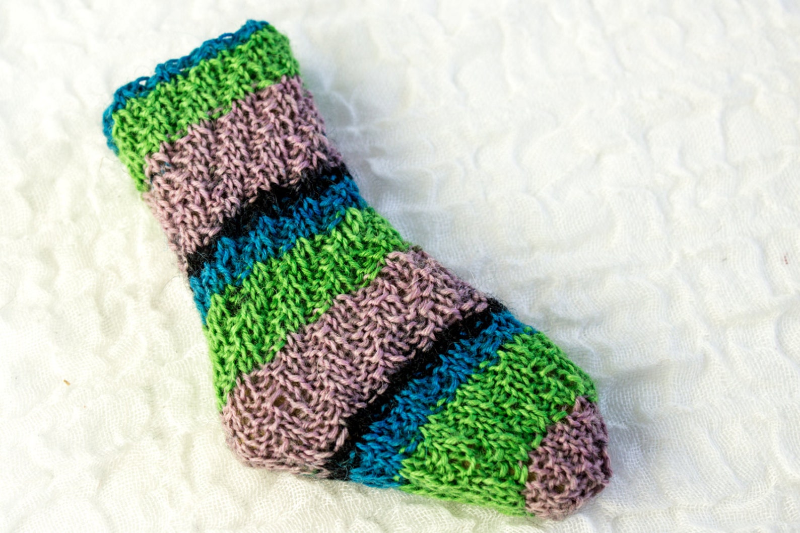 KNITTING PATTERN Baby Socks Tube Socks Knitted Magic Spiral - Etsy