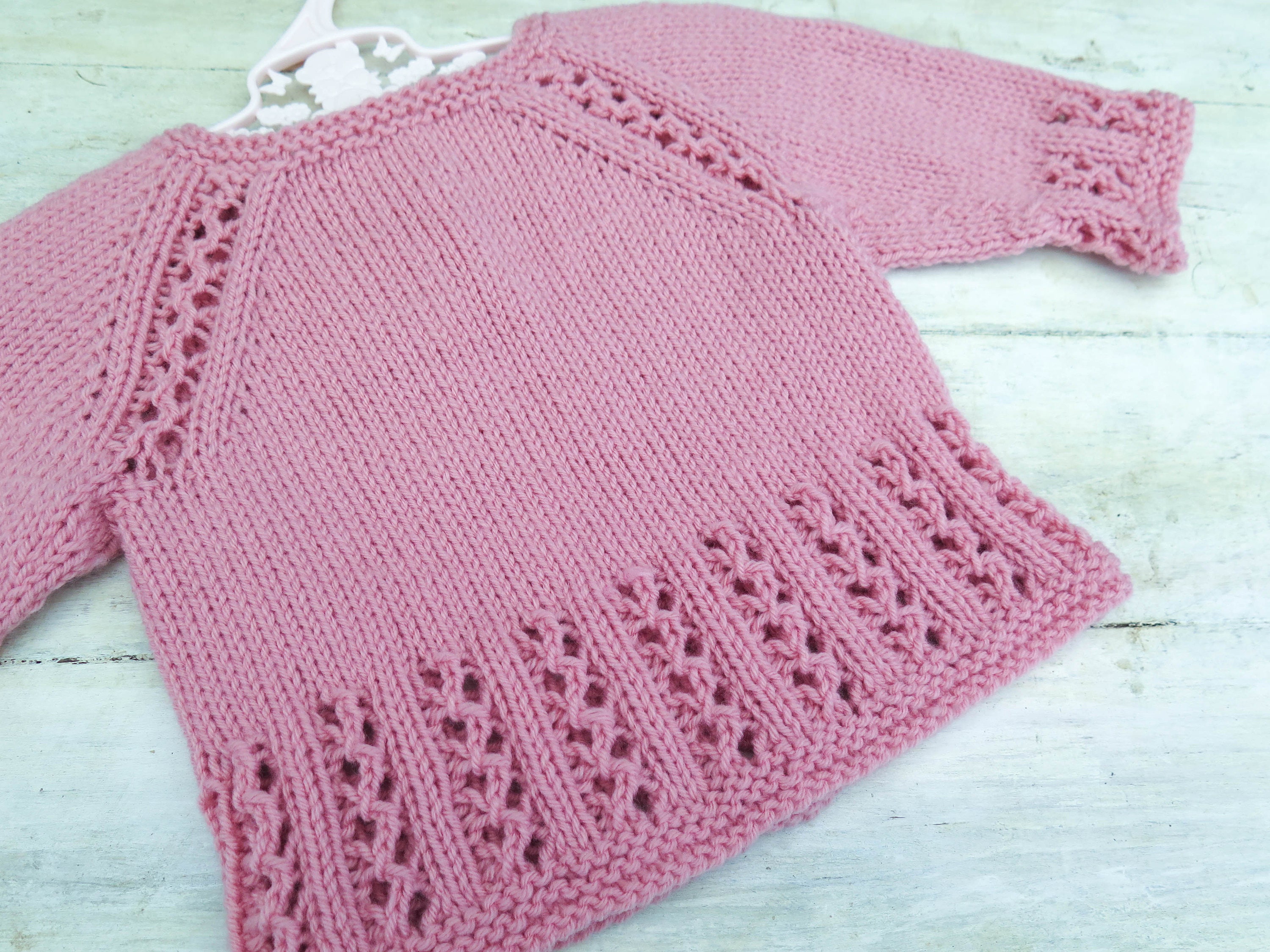 Lace Raglan Pullover Knitting Pattern: Seamless Top-down Sweater (6 ...