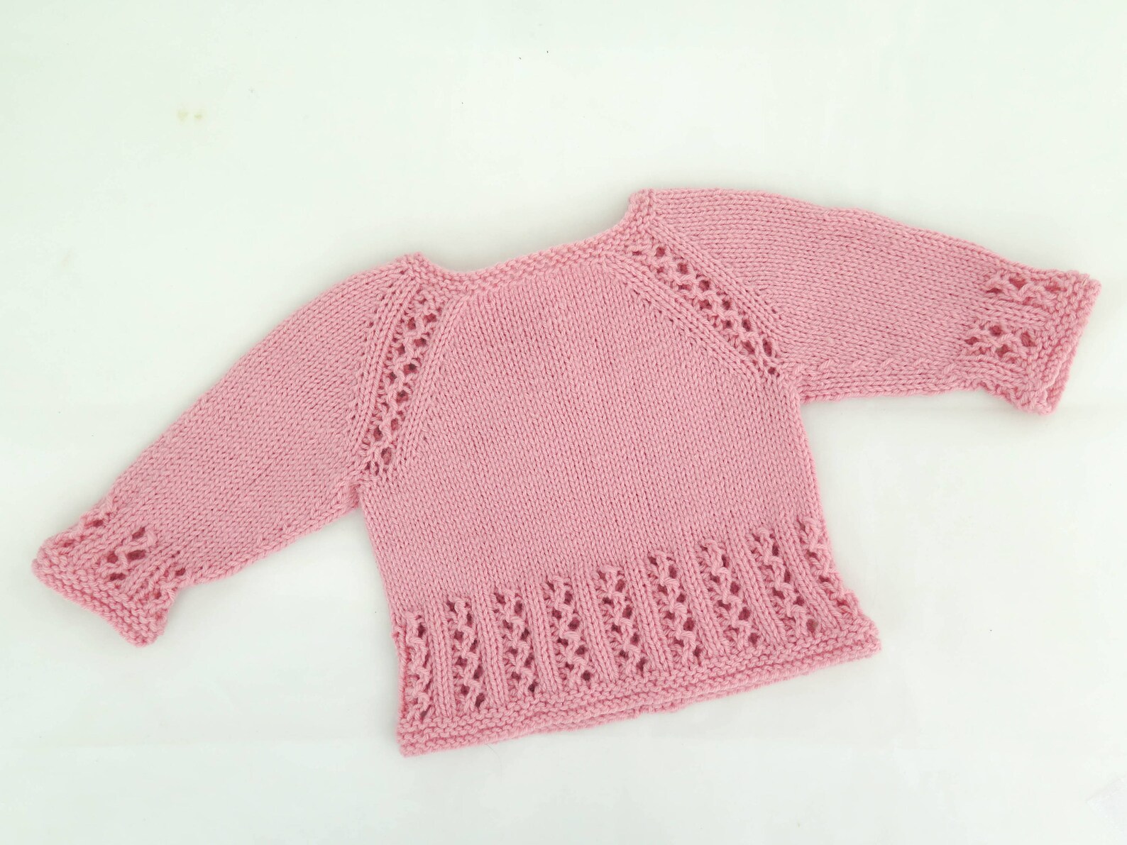 Lace Raglan Pullover Knitting Pattern: Seamless Top-down Sweater (6 ...