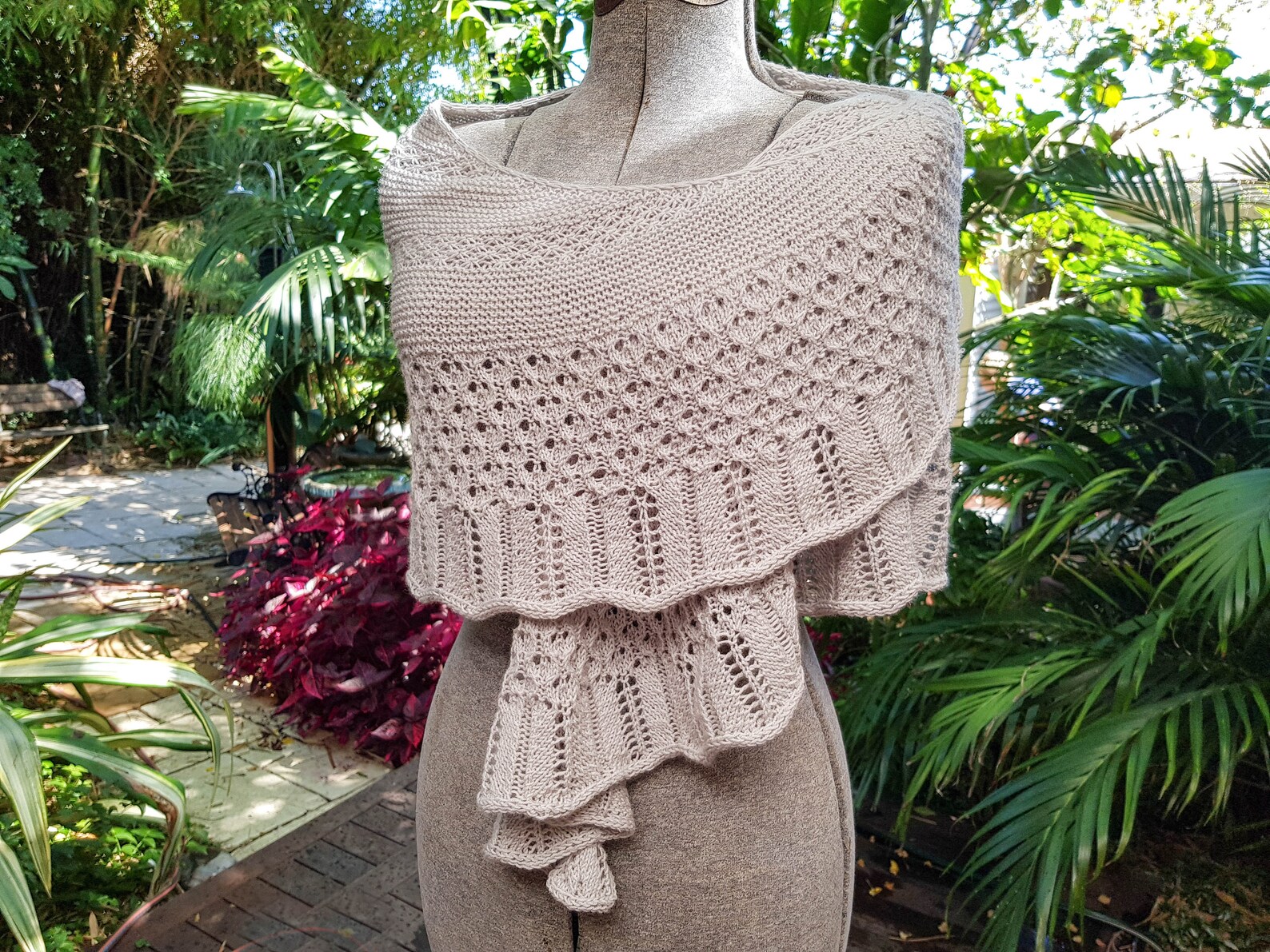 KNITTING PATTERN in Your Eyes Shawl Eyelet Lace Shawl | Etsy